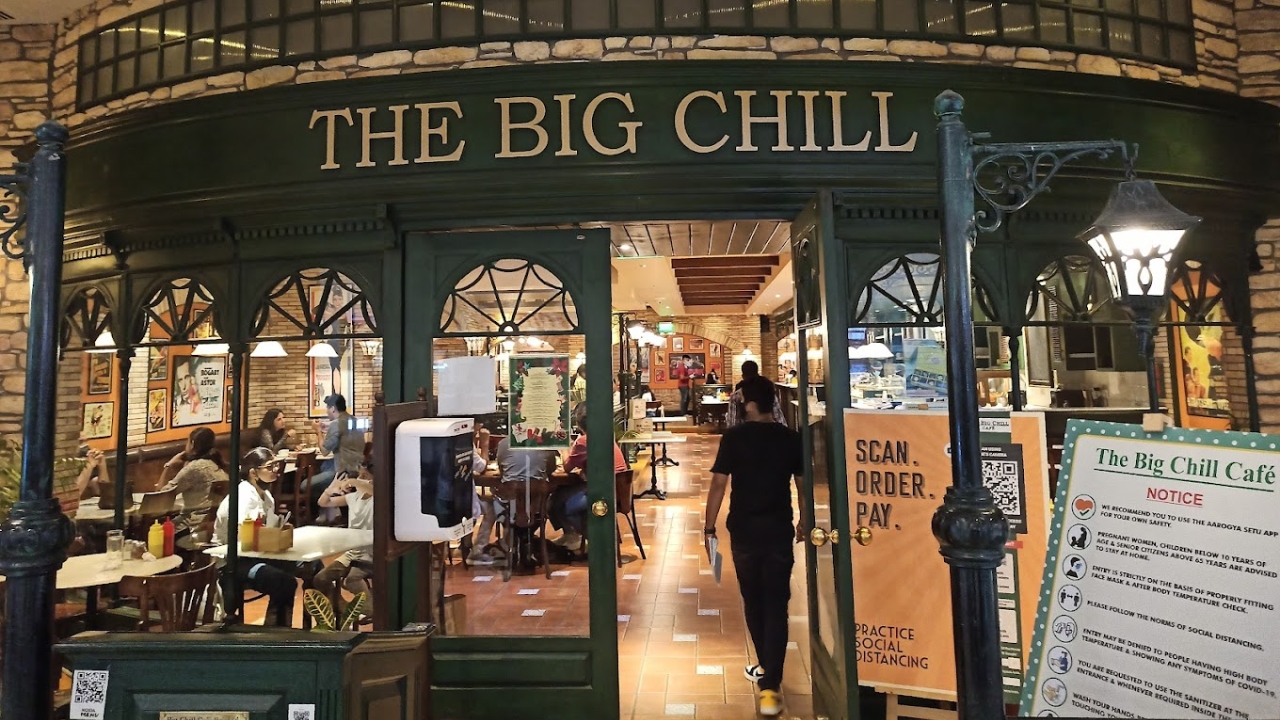 Big Chill Cafe Cyber Hub _ Best cafés to visit this Christmas 1. Diggin ...