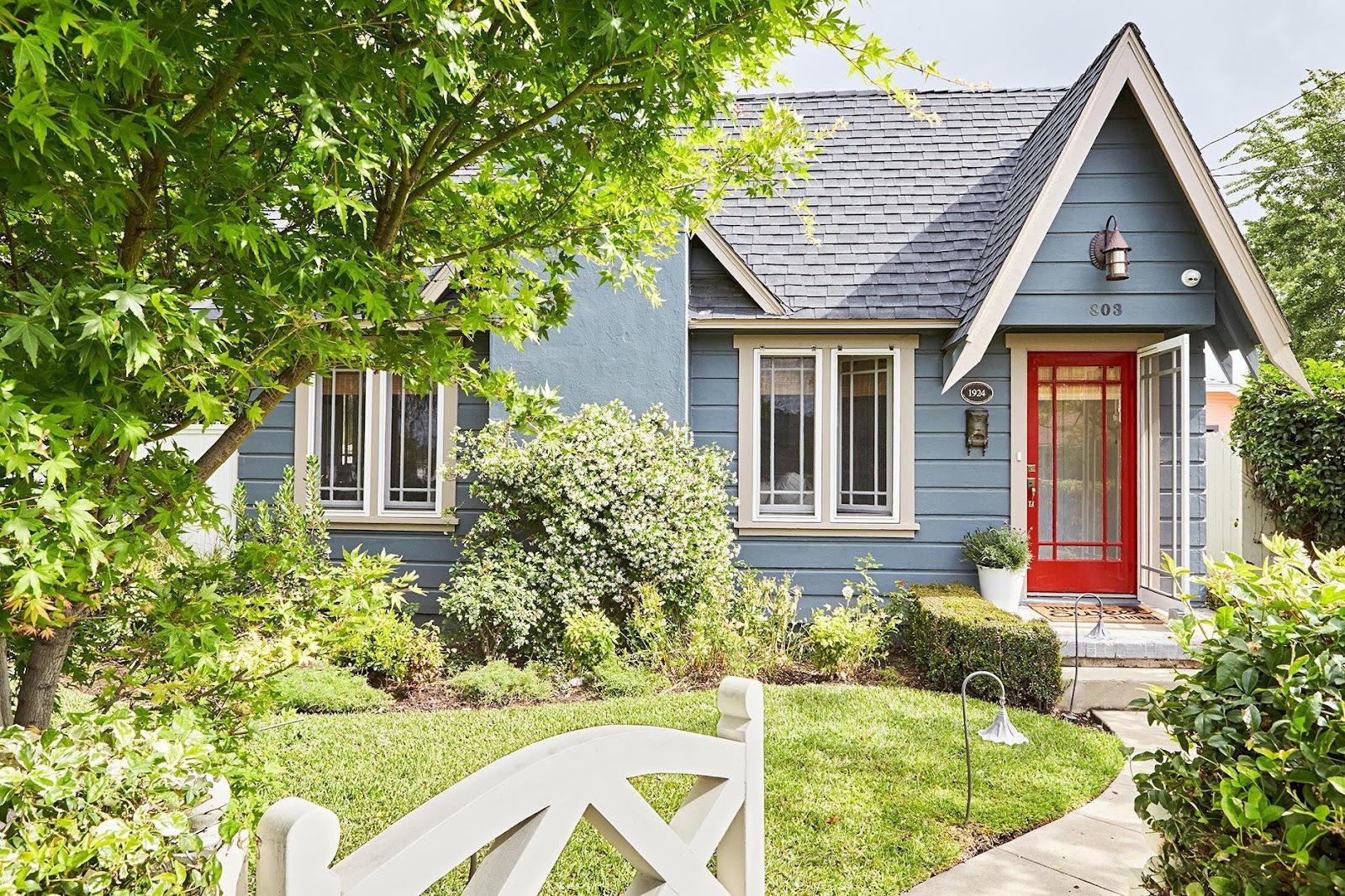 Top 25 Outside House Paint Colours For Your Home - Frequip